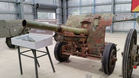 10.5cm leFH 16: Photos, History, Specification