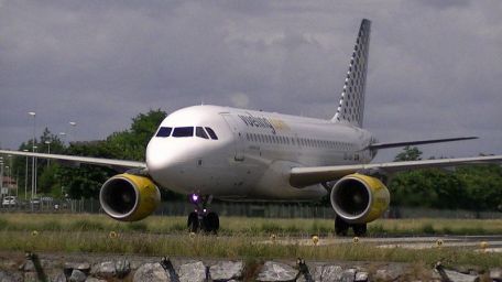 Airbus A319: Photos, History, Specification