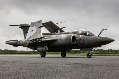 Blackburn Buccaneer: Photos, History, Specification