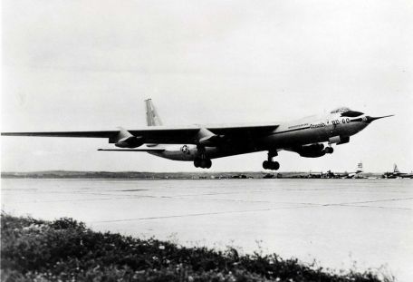 CONVAIR YB-60: Photos, History, Specification