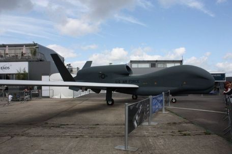 Northrop Grumman RQ-4 Global Hawk: Photos, History, Specification