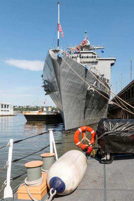 Manhattan Navy: Photos, History, Specification